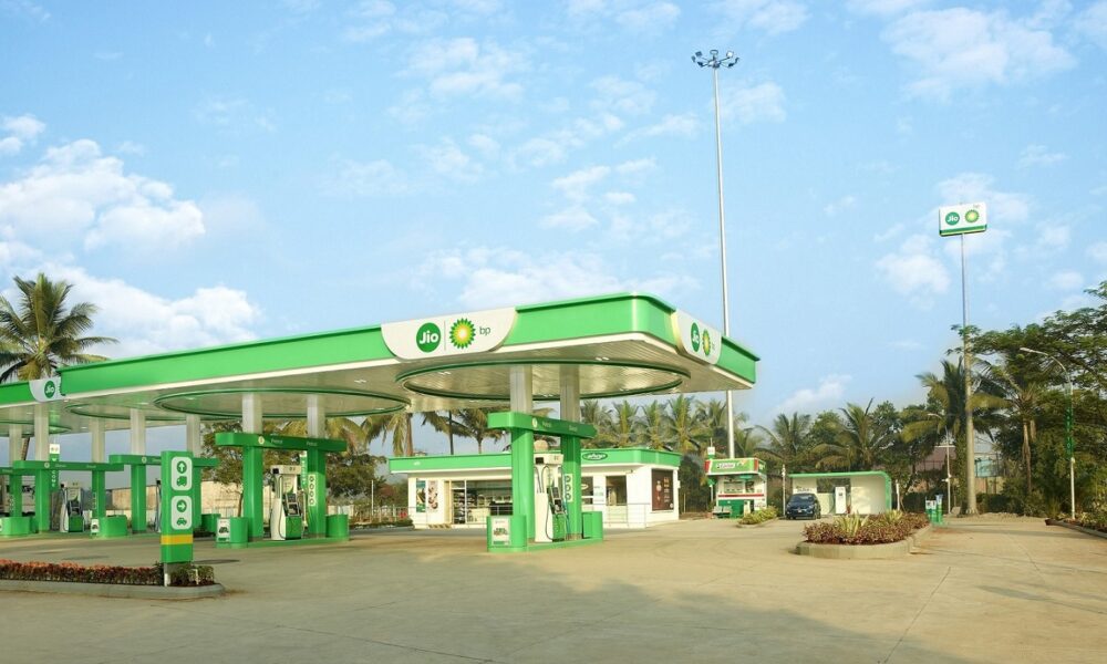 Jio-bp launches its first Mobility Station - Nation Now